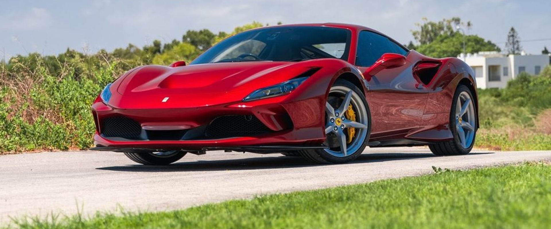 Rent a Ferrari in Milan - All You Need to Know